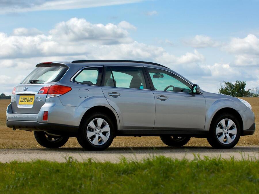 Subaru Outback estate (2009 – ) expert review | Auto Trader UK