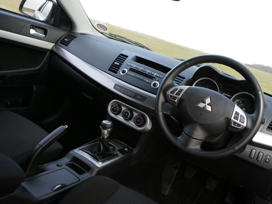 Mitsubishi Lancer hatchback (2008 – ) review | Auto Trader UK