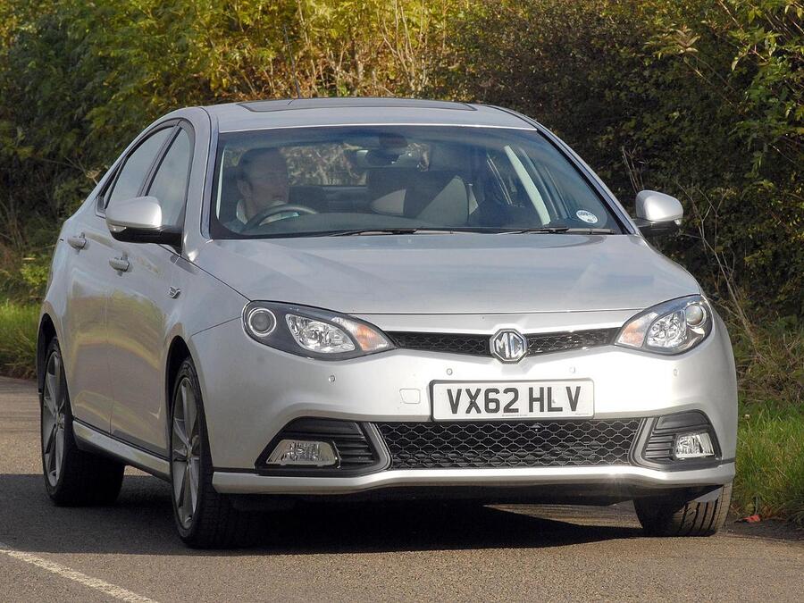 MG MG6 Hatchback (2011 - ) review | Auto Trader UK
