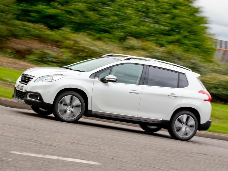 Peugeot 2008 SUV (2013 - 2016) MK1 review | Auto Trader UK