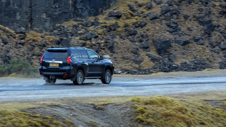 Toyota Land Cruiser SUV (2017 - ) review | Auto Trader UK